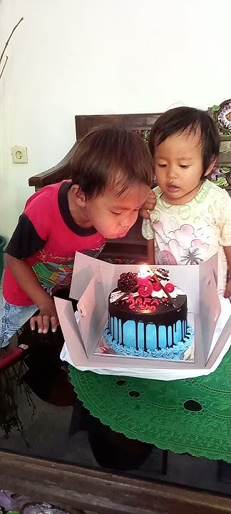 kaka arfa ulang tahun - YouTube