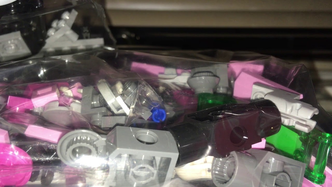 LEGO Overwatch Dva and Reinhardt - YouTube