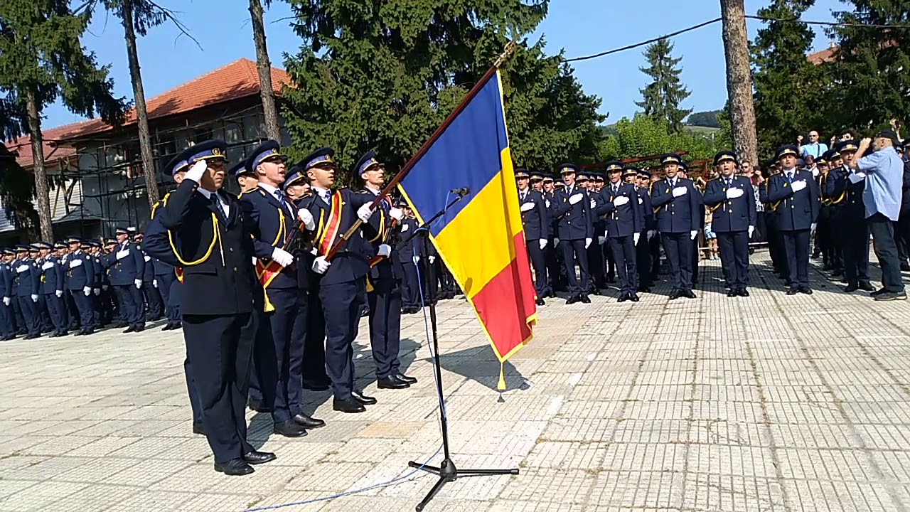 SNPAP TIRGU OCNA - PROMOȚIA 2018 - DEPUNERE JURĂMÂNT DE CREDINȚĂ - YouTube