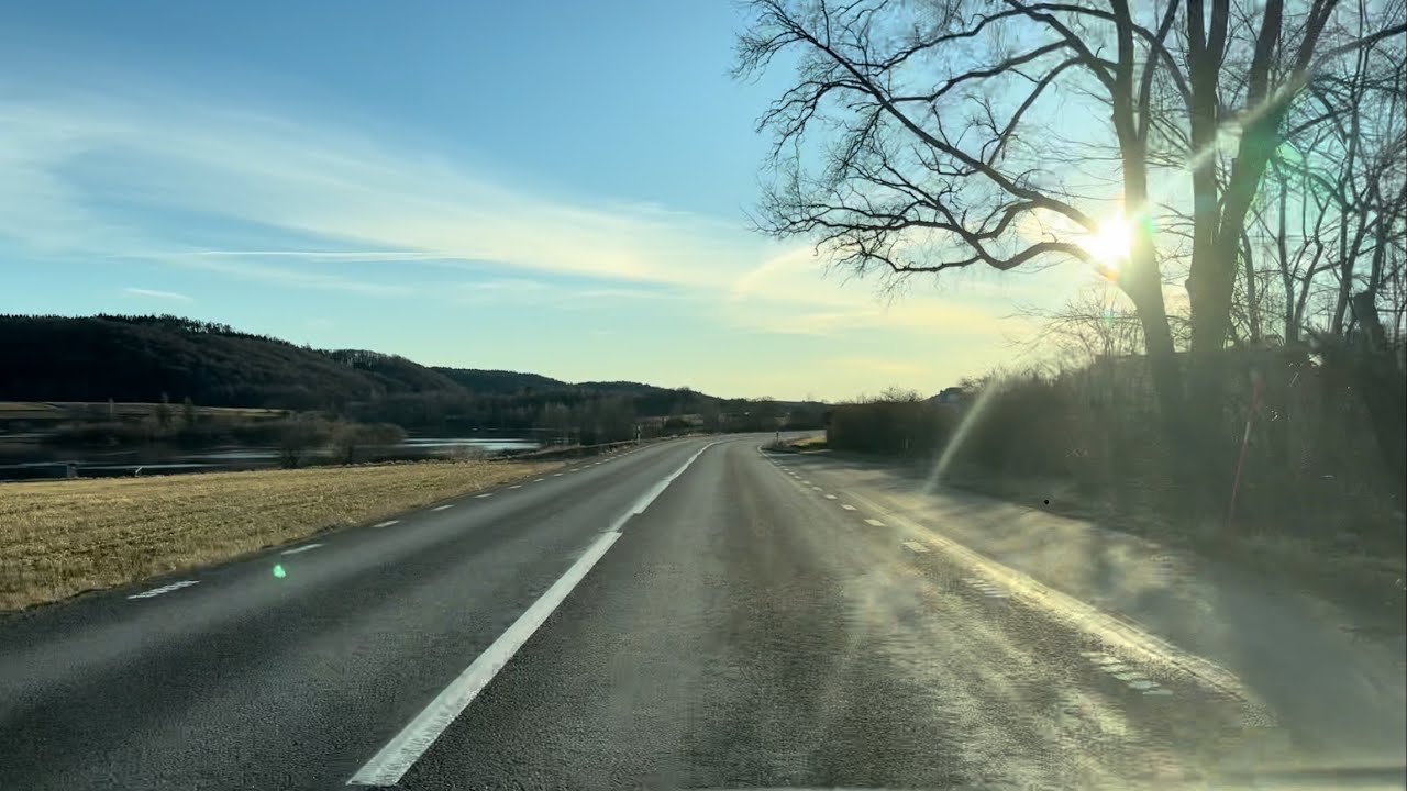 Pleasant Sunny Drive with Charming Open Views - Ambient, No Talking or ...