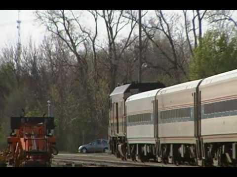 amtrak npcu 90222 leading - YouTube