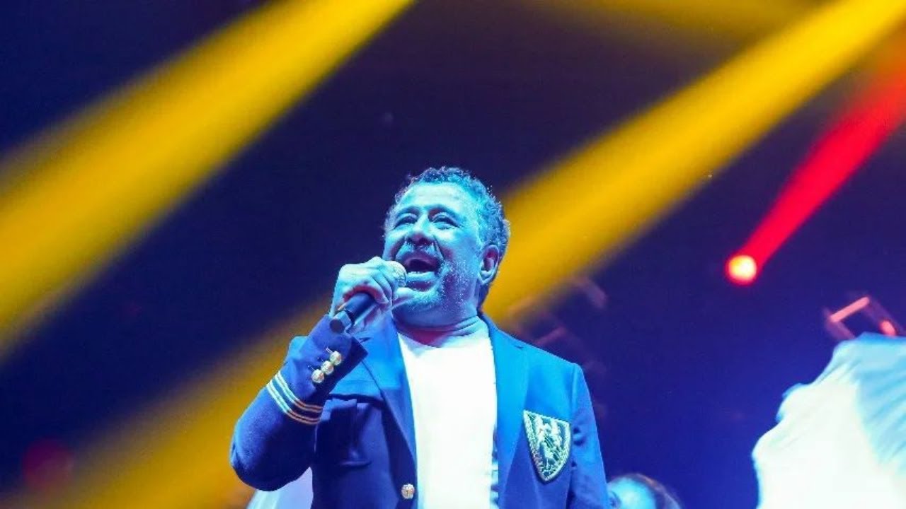 Cheb Khaled - Chebba (Live at The XO Club in Dubai) - YouTube