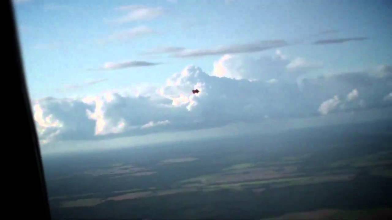 Phoenix-Fly: Wingsuit Jet Pilot - YouTube