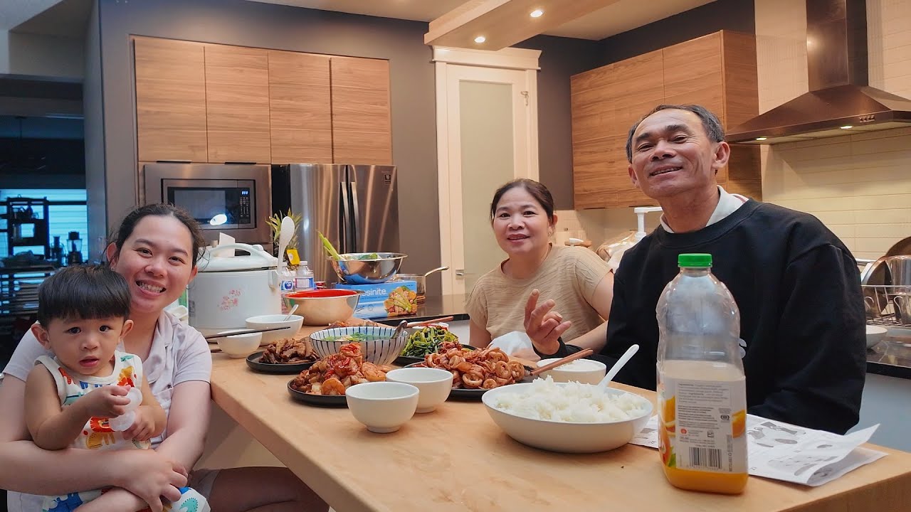 Grandma Cooked Us Dinner - Nothing Beats Grandma Cooking - YouTube