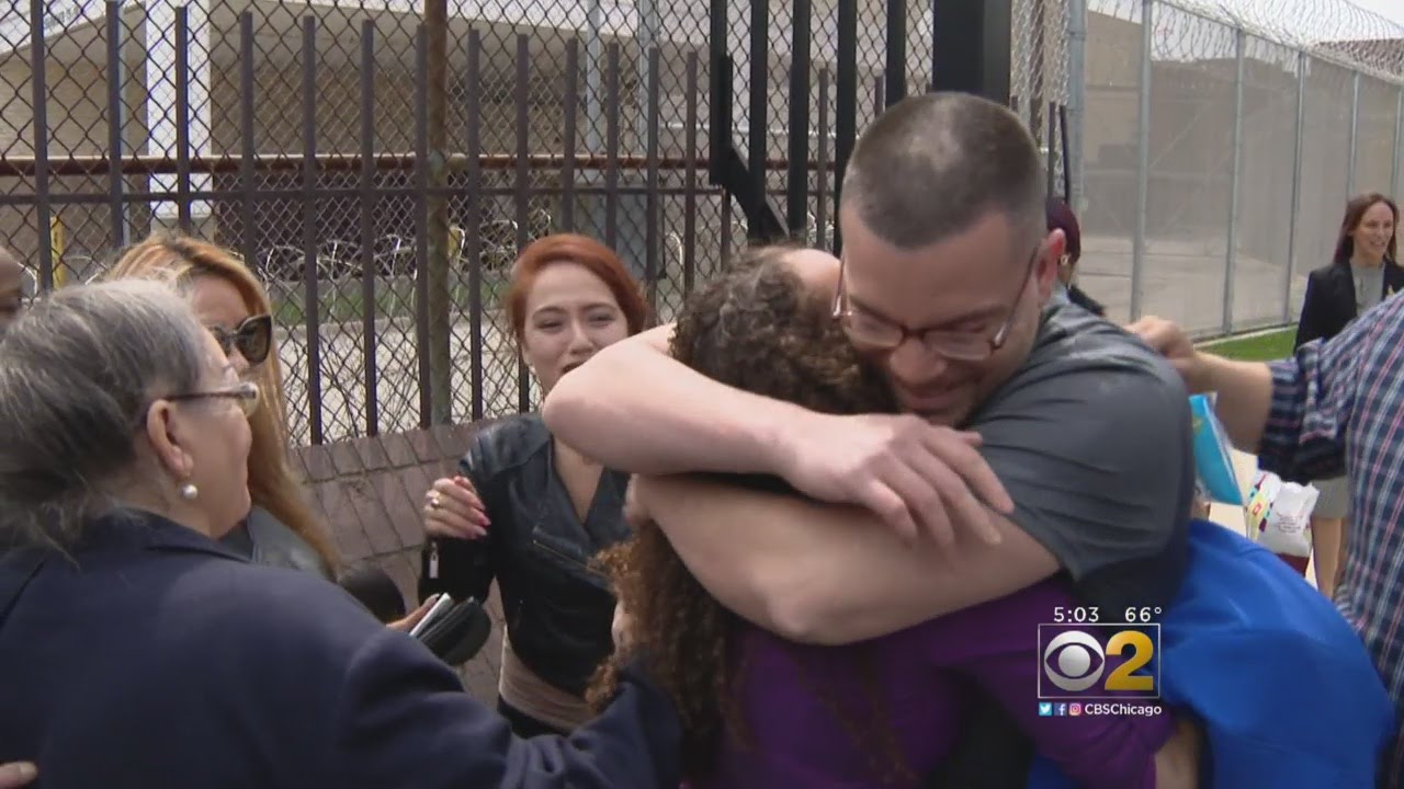 Chicago Inmate Freed From Jail After 23 Years - YouTube