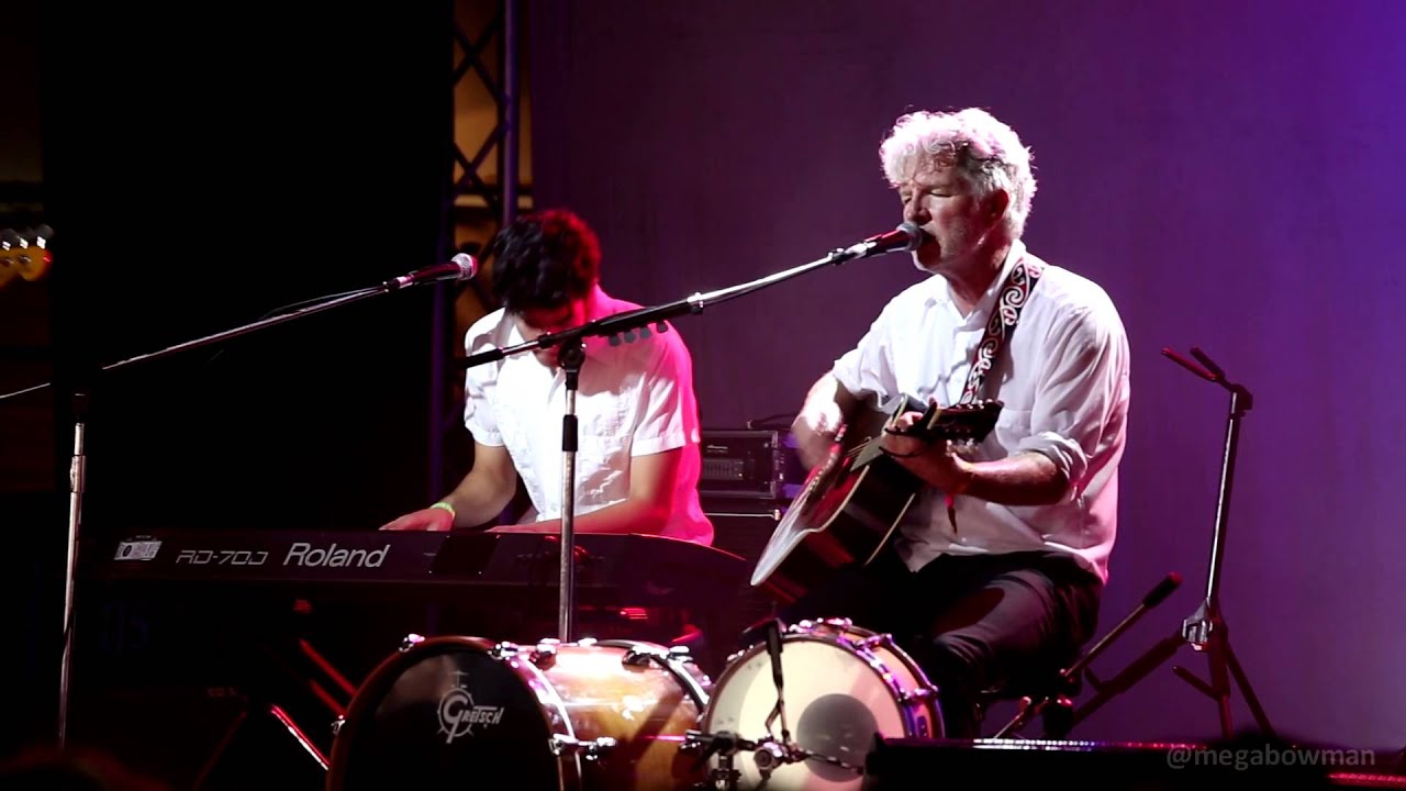 Tim Finn - Stuff and Nonsense (Live) - Woodford Folk Festival - YouTube