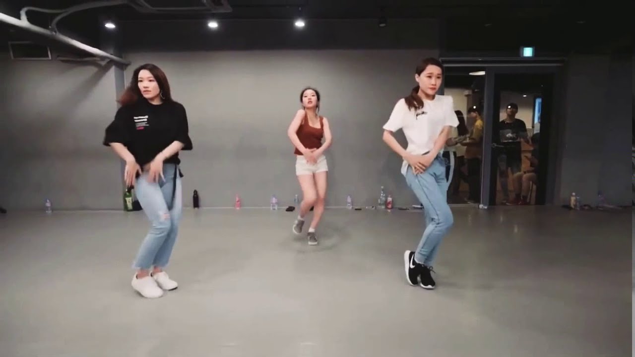 2002 Anne Marie Dance Mirror - YouTube