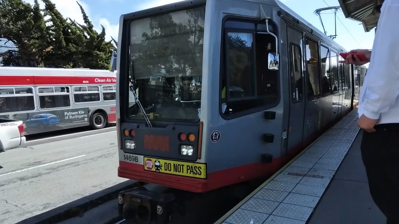 SF Muni 2-Car Breda LRV Train 1469+1504 on Route M Ocean View Arrives ...