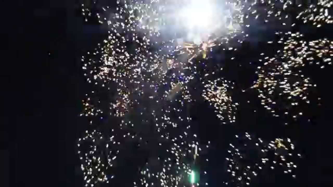 Brixham Fireworks - Brixfest - YouTube