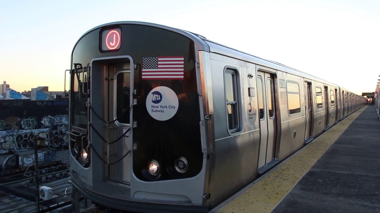 R179 (J) Train at Alabama Avenue - YouTube