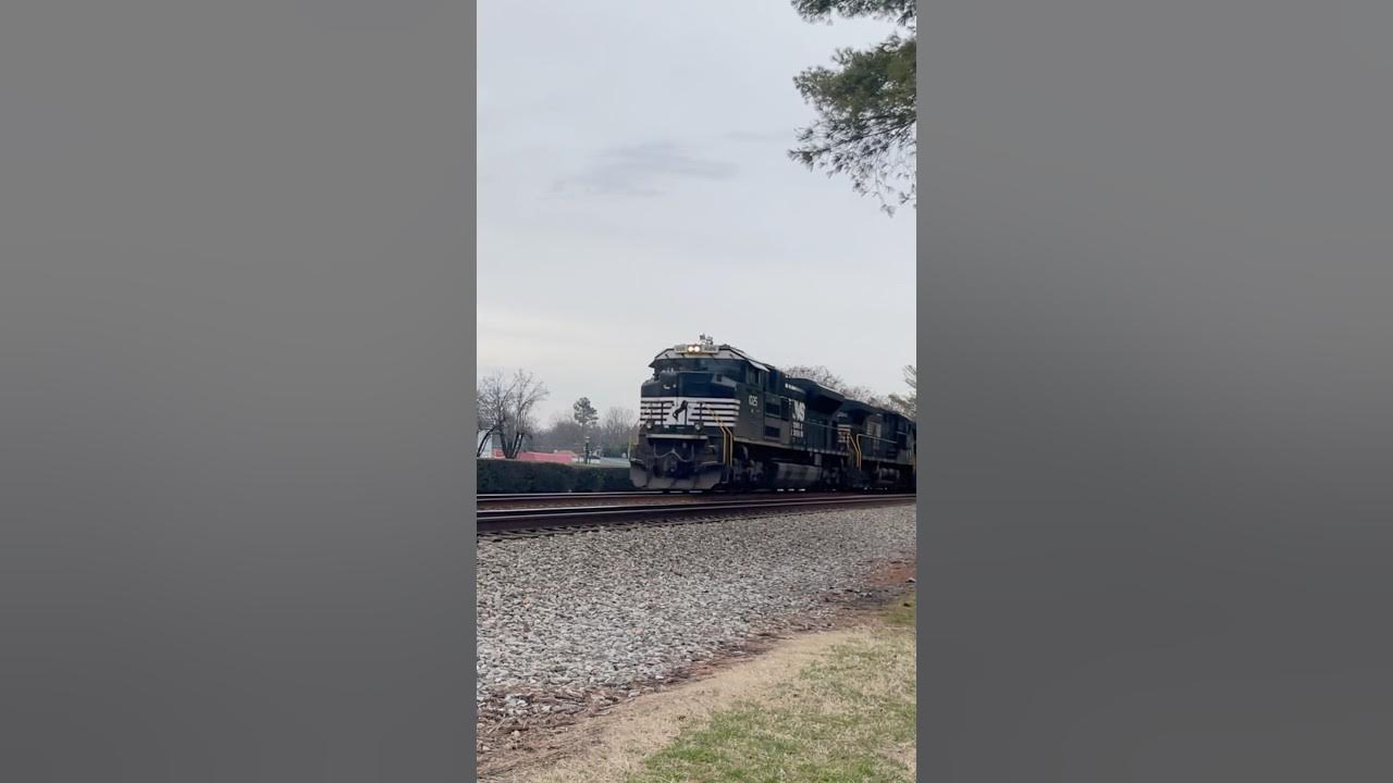 #short NS 13R pass #thomasville NC with SD70ACE NS #1025 AC44C6M NS #4098 ES44DC NS #7586 #2024 ...