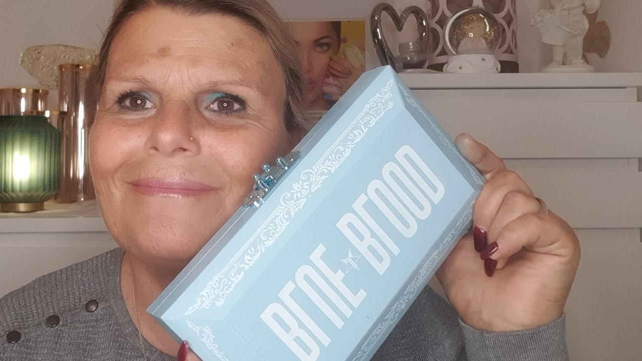 SCHMINKI MIT DA PALETTE JEFFRIE STAR BLAU MIT DA LIEBEN MISSPINKPANTHER ...