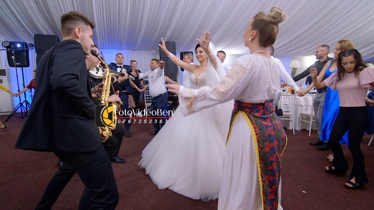 Formatia Andrei Cristea‼️Nunta Carmen & Cosmin‼️Live 2023‼️ - YouTube