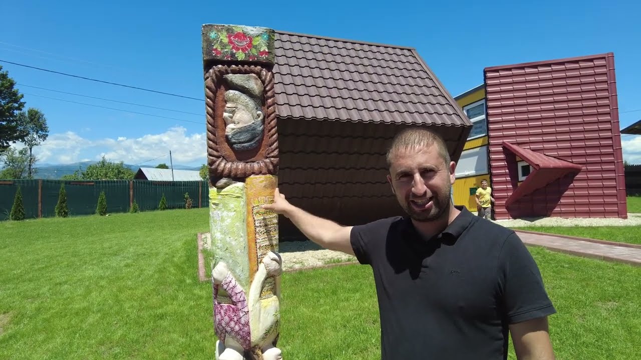 Am fost in satul unic in lume: Satul Rasturnat - YouTube