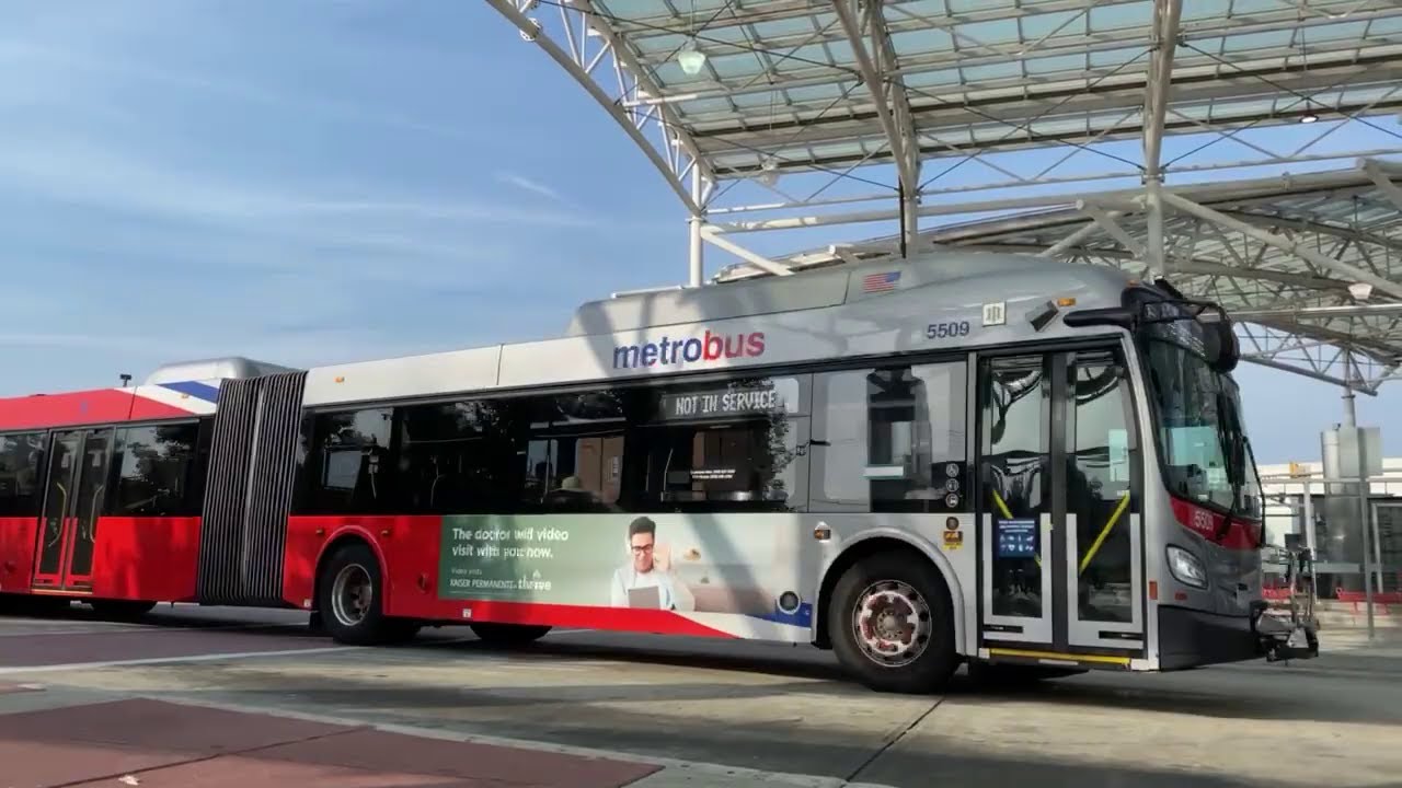 WMATA 2020 New Flyer XD60 Articulated Bus 5509 (NOT IN SERVICE) - YouTube