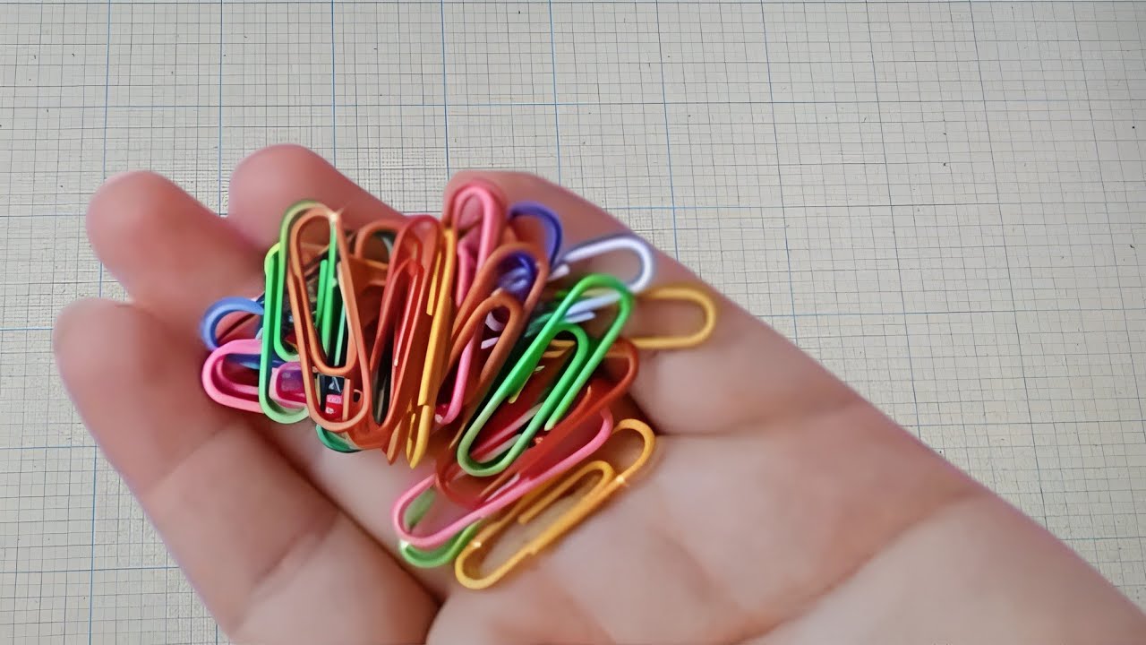 10 Amazing Tricks With Paper Clips That EVERYONE Should Know - YouTube