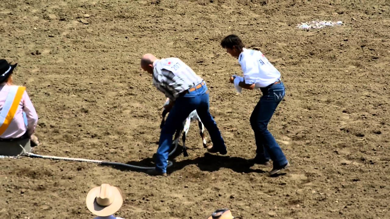2014 CGRA Rodeo, Goat Dressing - YouTube