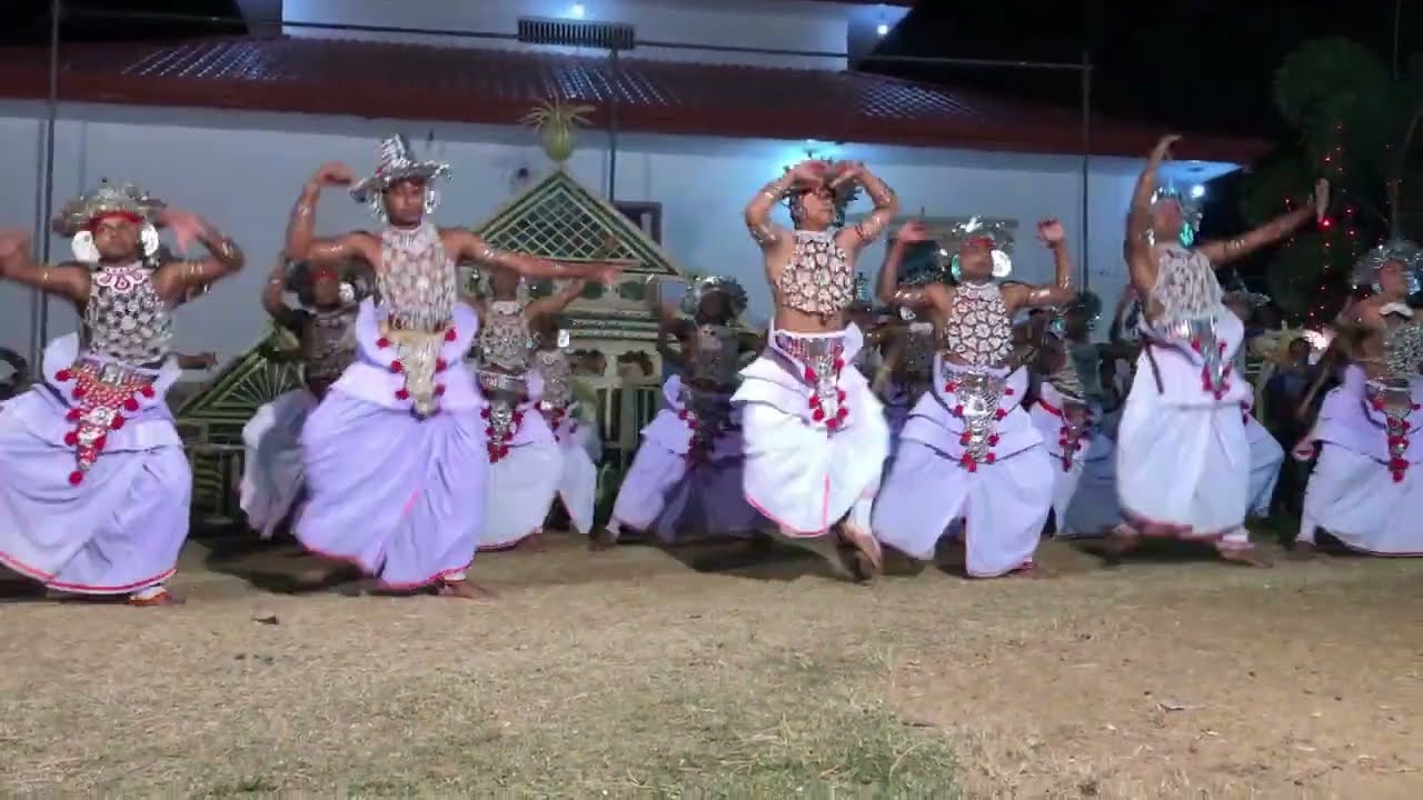 Kandyan Wes Dance || උඩරට වෙස් නර්තනය - YouTube