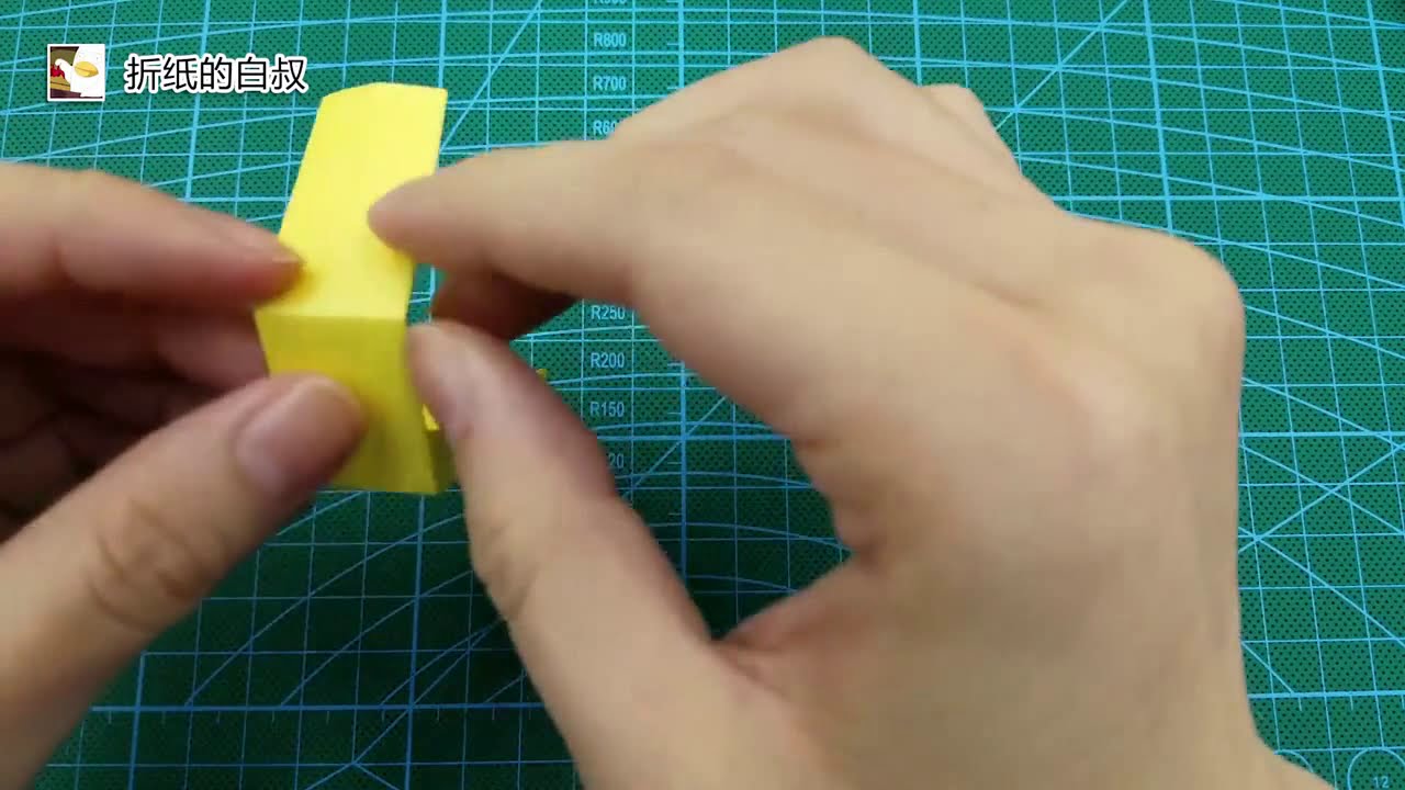 Origami bulldozer折纸推土机 - YouTube