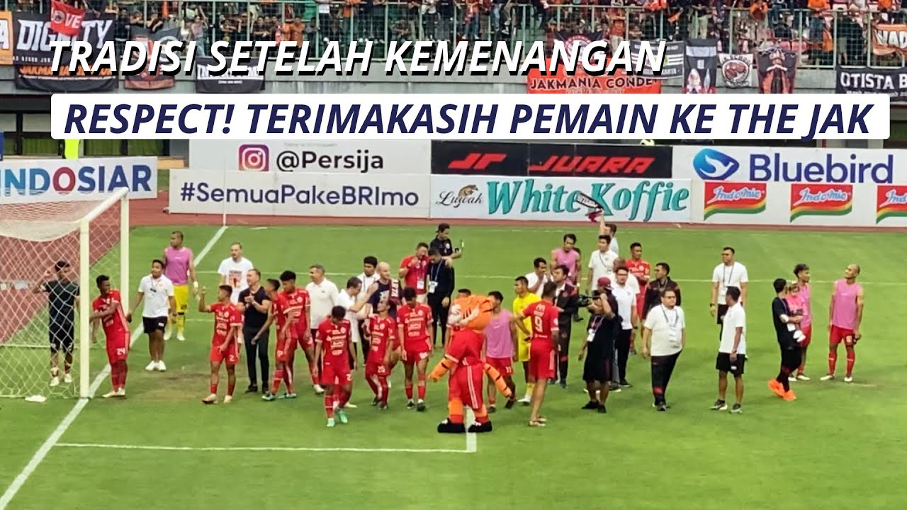 TRADISI PEMAIN PERSIJA SETELAH PERTANDINGAN!! MENGHAMPIRI THE JAK MANIA ...