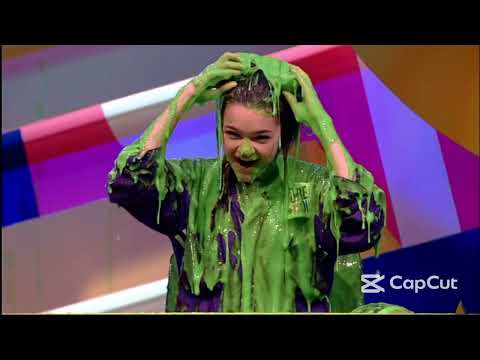 Halston Sage, Ciara Bravo And Tau Got Slimed on Figure It Out ( Nickelodeon )
