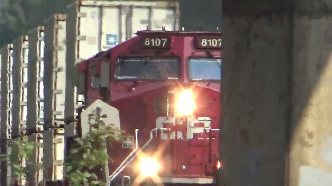 CP 8107 (Ex CP 9659) west CP 113 - YouTube