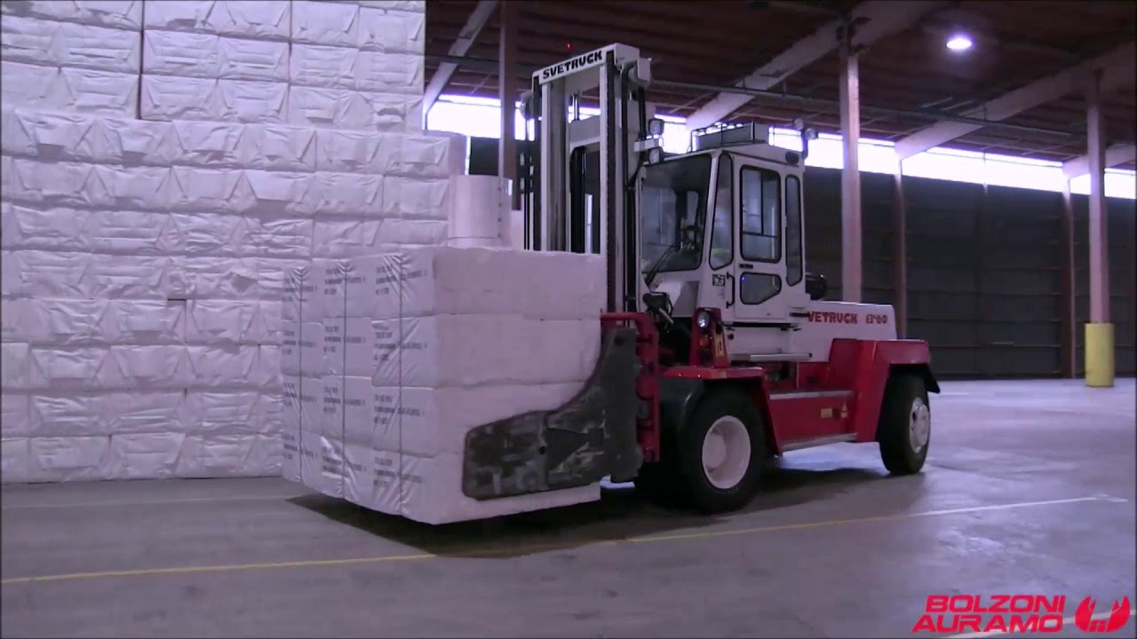 Pulp Bale Handling with BA-100 Clamp - YouTube