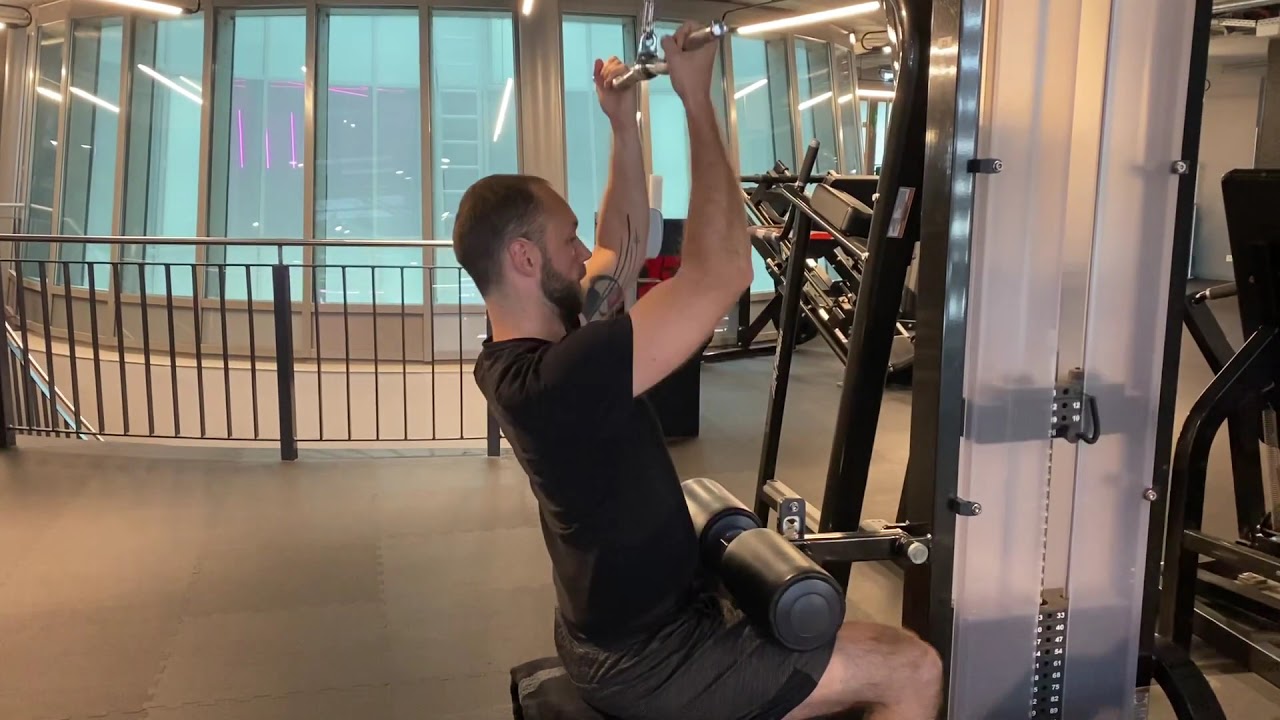 Lat Pull down, semi supinated shoulder width grip - YouTube