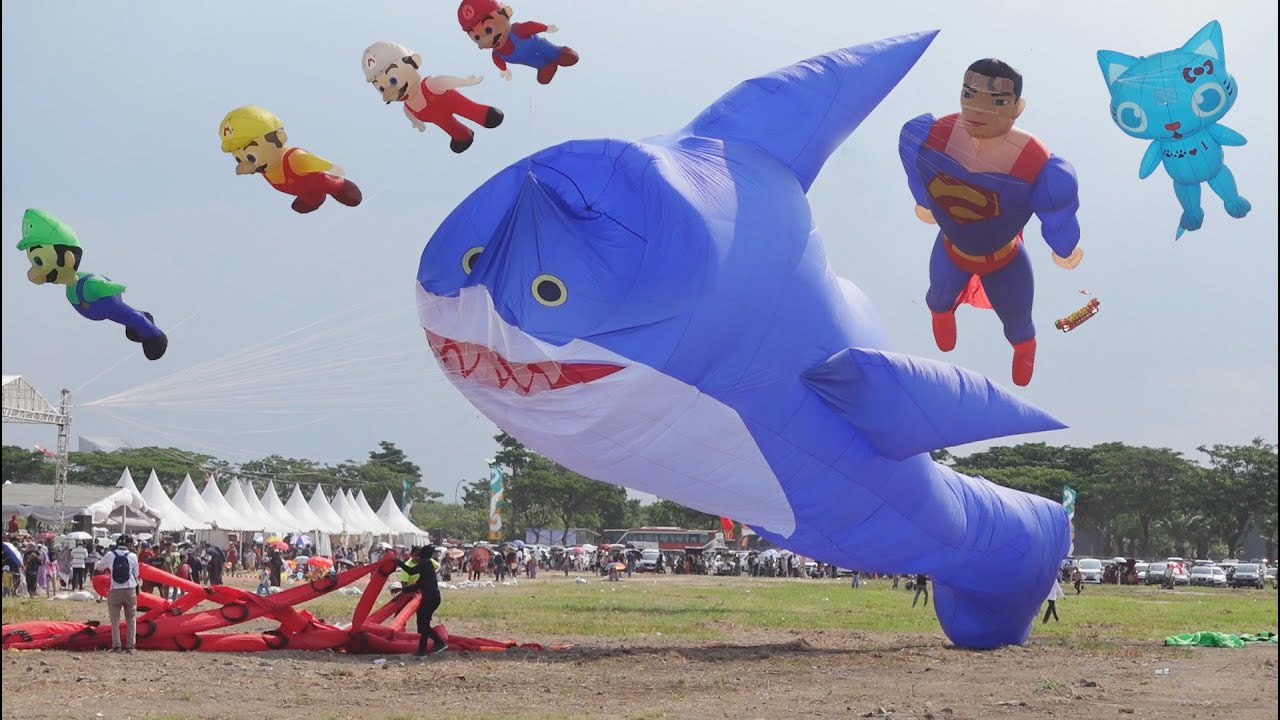 Layangan Kantong : Mario Bros, Luigi, Superman, Gurita, Ikan Hiu ...