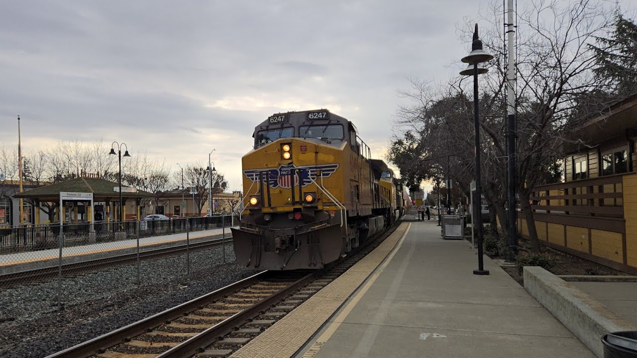 Union Pacific IOANP at Fremont Station with UP #6247, #5812, #3784, and #8720 #unionpacific ...