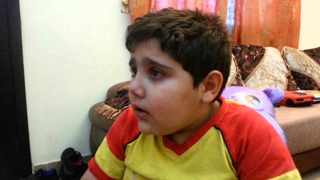 KID CRYING OVER PS3 - YouTube