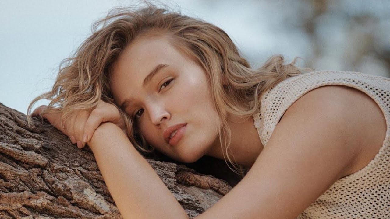 Maddison Brown | Luxury Model💙🦋 Swimsuit bikini 2024 - YouTube