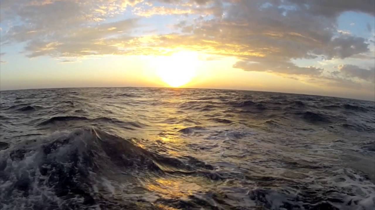 SAILING to TASMANIA, BASS STRAIT, CAMPER & NICHOLSON 38, Pt Fairy to ...