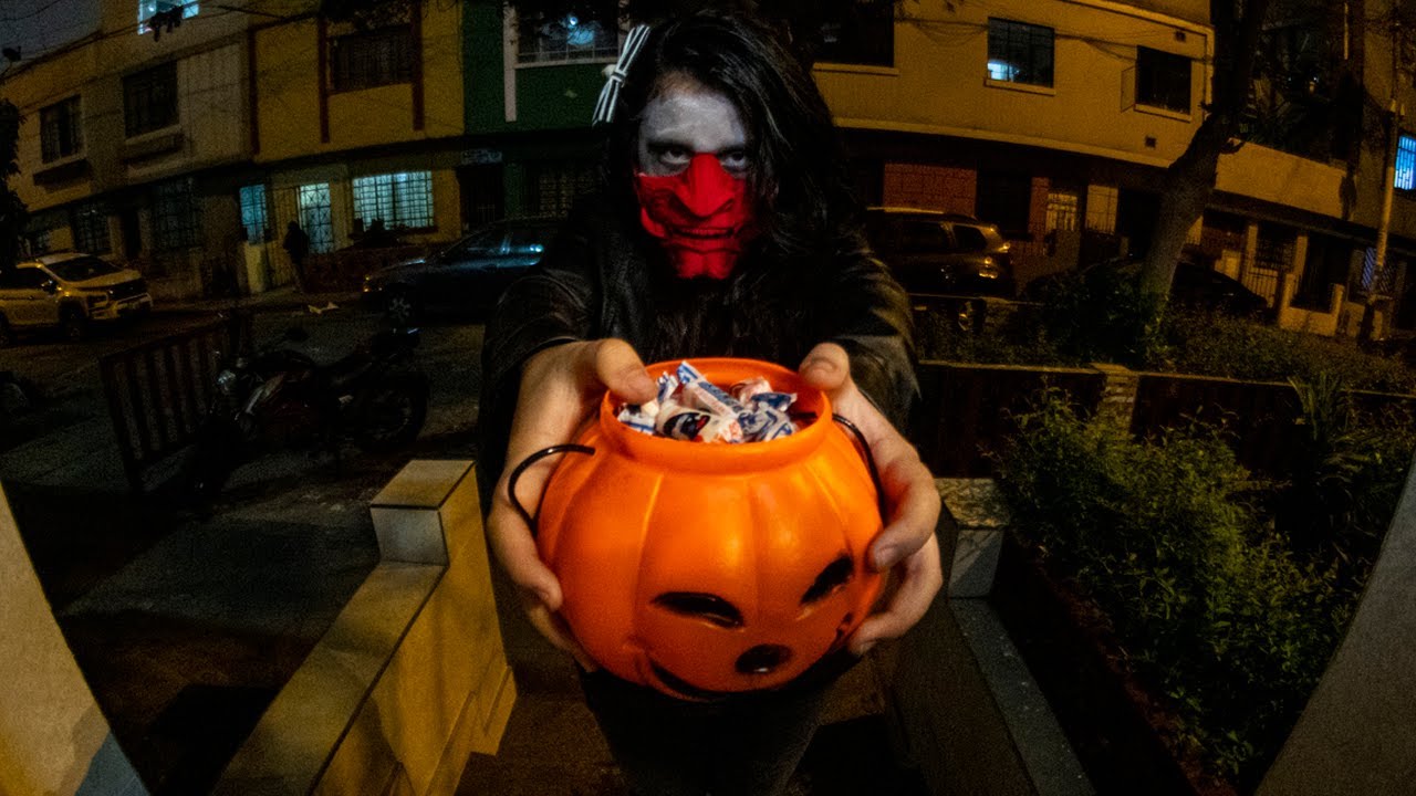 Halloween (Official video) - YouTube
