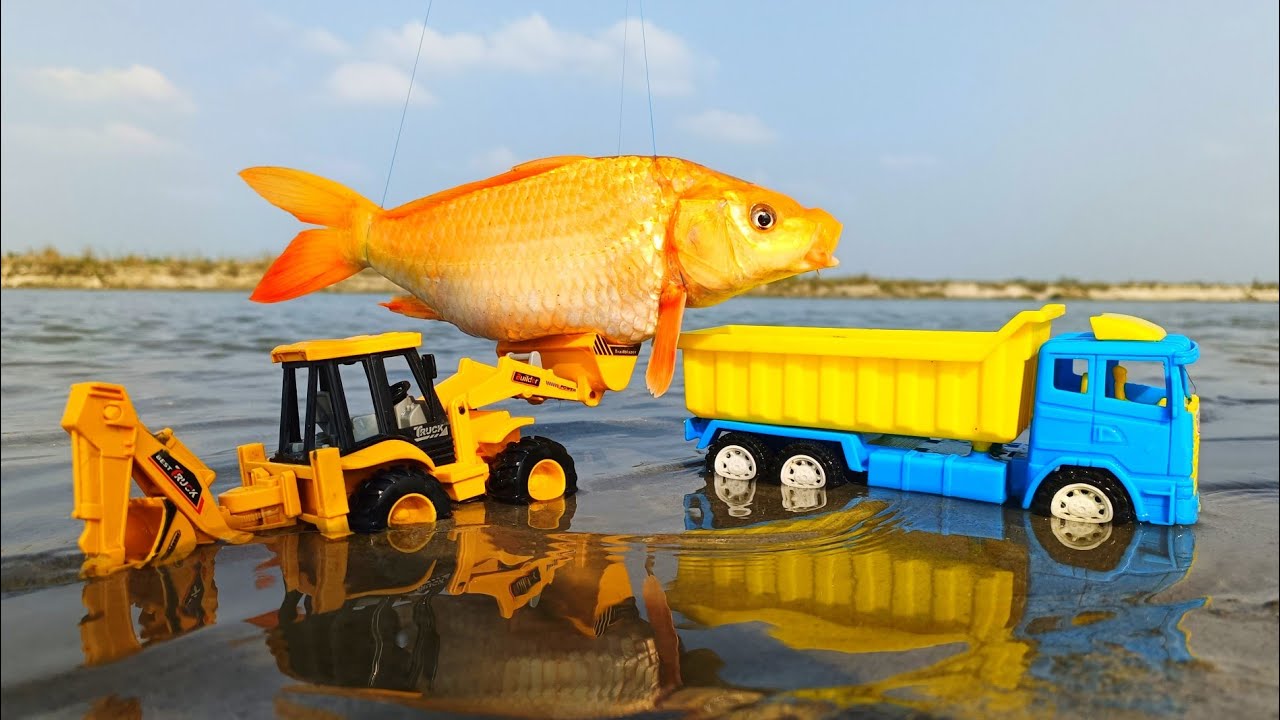 Fishing in River Crane and Hmt Tractor |fish helping new video||cartoon ...