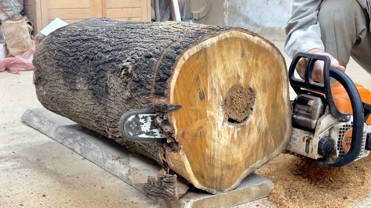 See How An Experienced Young Carpenter Turned A Rotten Log Into A ...