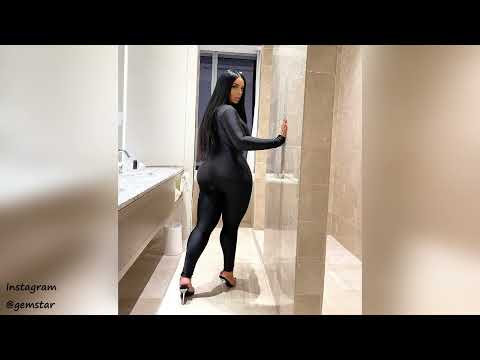 Gemstar - British Plus Size Model | Biography, Wiki | Fashion Curvy