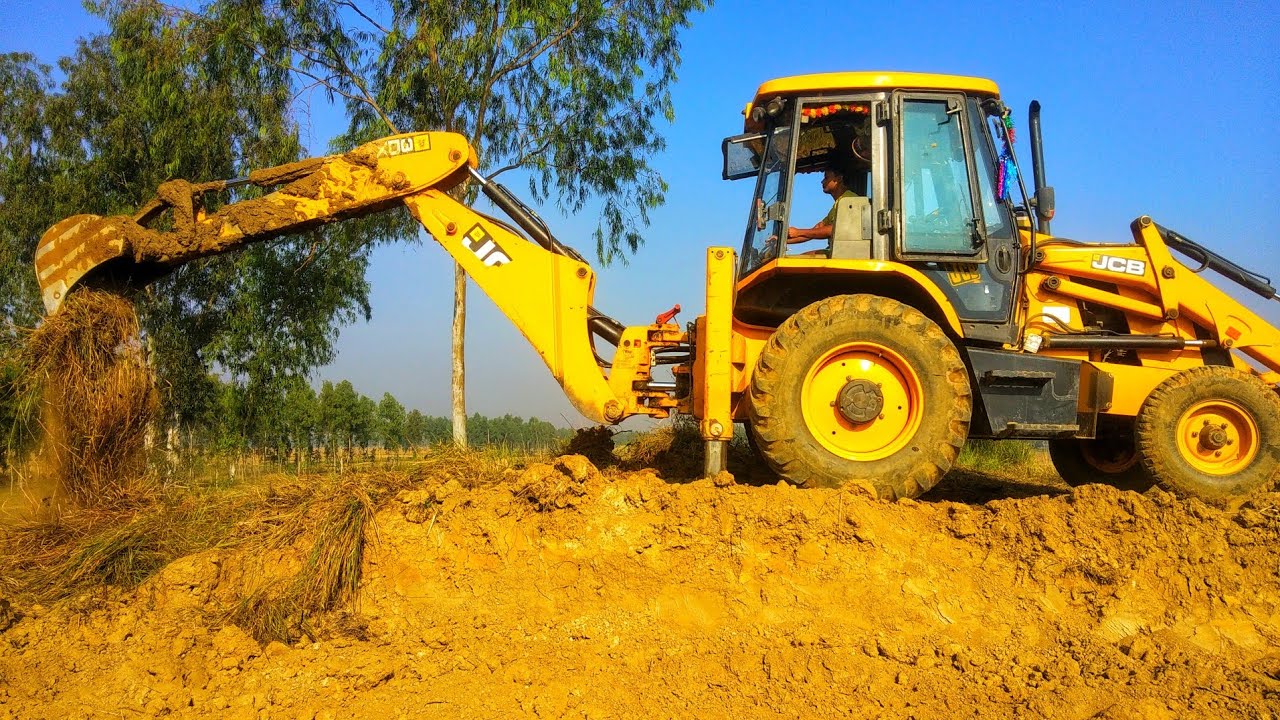 Fast Track Loding Mud In Jcb 3dx backhoe Loader Carefully Operating Jcb 3dx Backhoe - YouTube