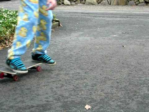 Fakie Backside 180 - YouTube