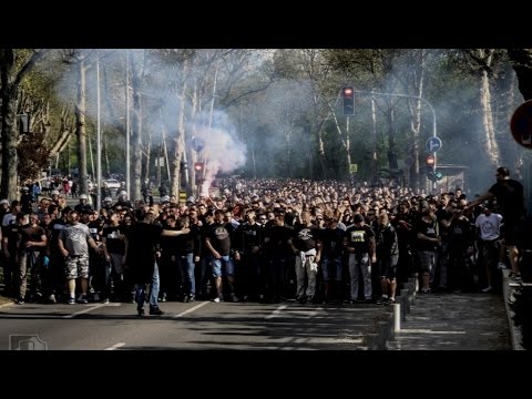 GROBARI KORTEO | 148 derbi Zvezda - Partizan 25.04.2015 - YouTube