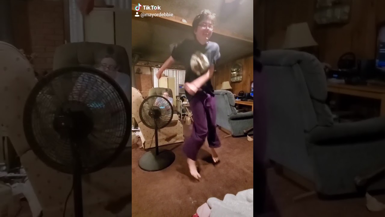 The Cringe Dance - YouTube