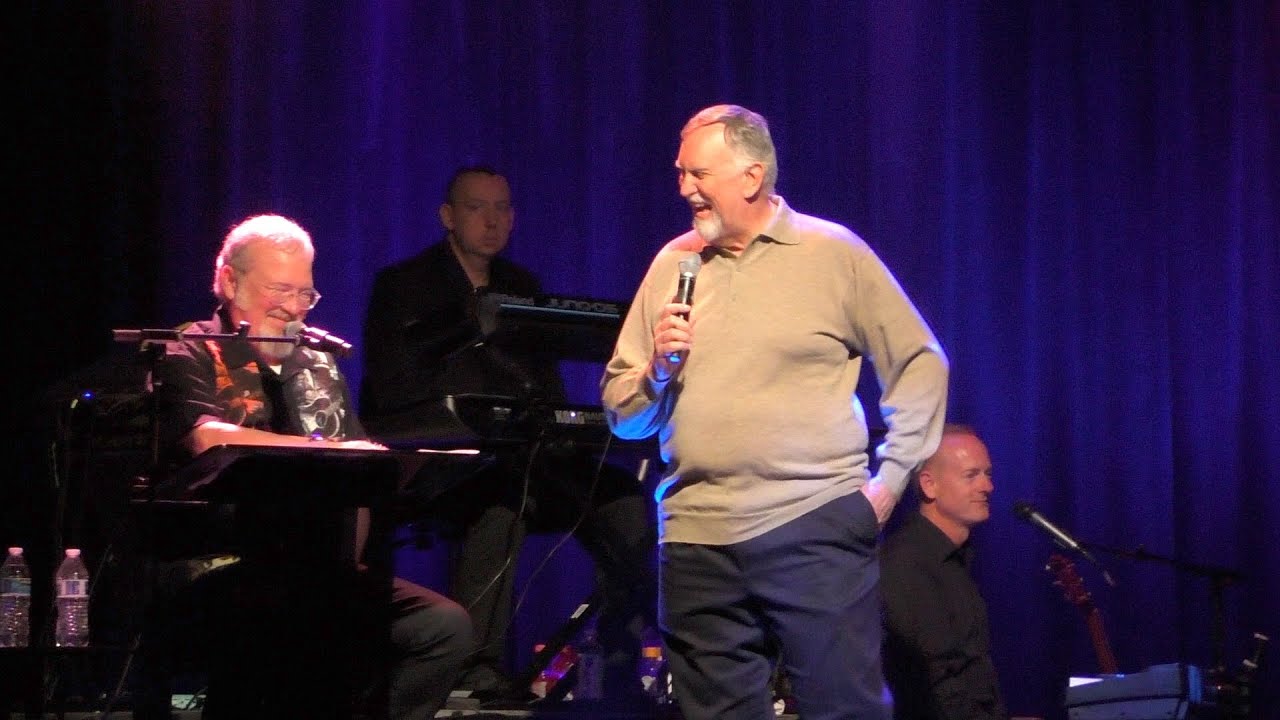 Tom Brown talks with Sam Thompson - video by Susan Quinn Sand - YouTube