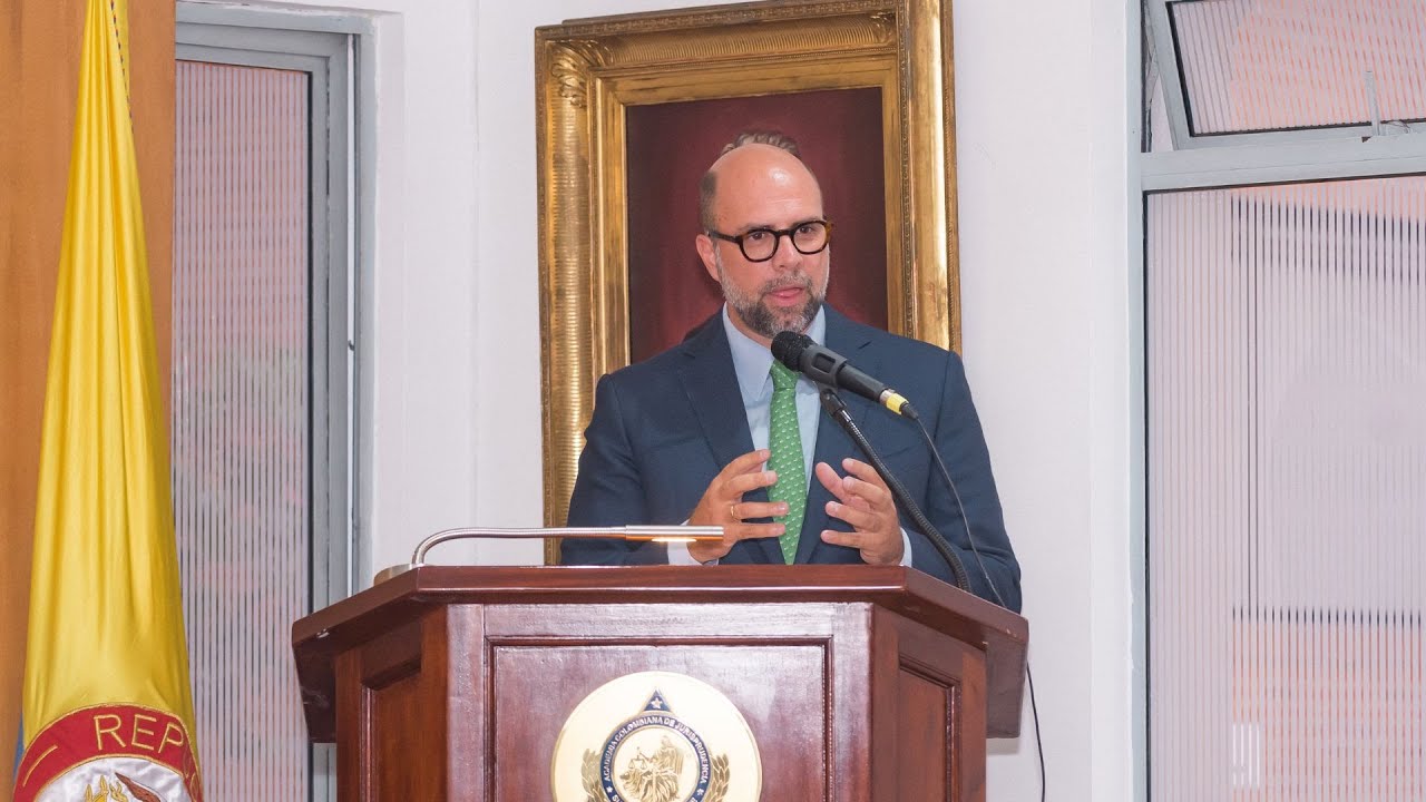 Sesión Solemne de ingreso como miembro correspondiente del Dr. Rodrigo ...