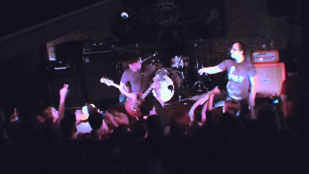 Broadway - Same Thing We Do Everyday Pinky Live - YouTube