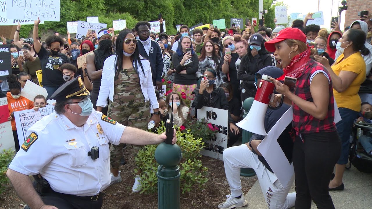 Police and protesters meet during Black Lives Matter event in Norwich ...