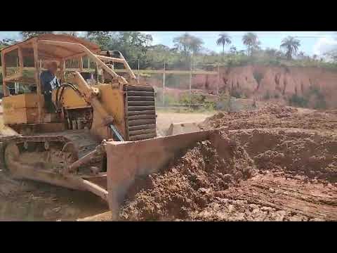 Funcionamento trator esteira MF400 - YouTube