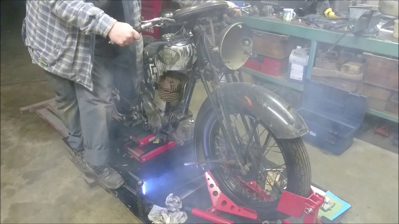 1932 Triumph Silent Scout A First Start After Decades - YouTube