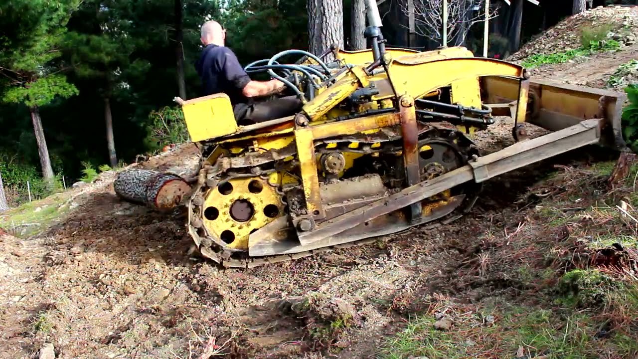 Barn Find Vintage Bristol-25 Bulldozer cutting tracks and pulling logs ...