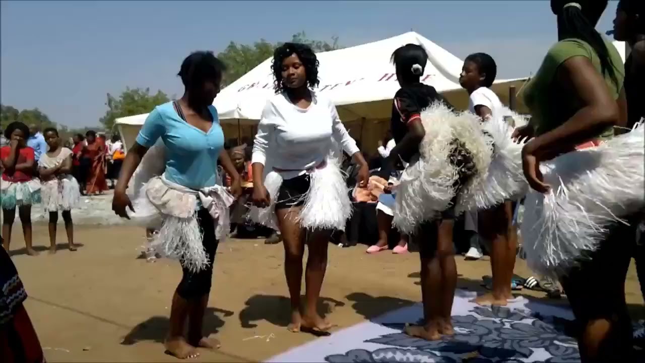 Ditolobonya, Dipelepele - YouTube