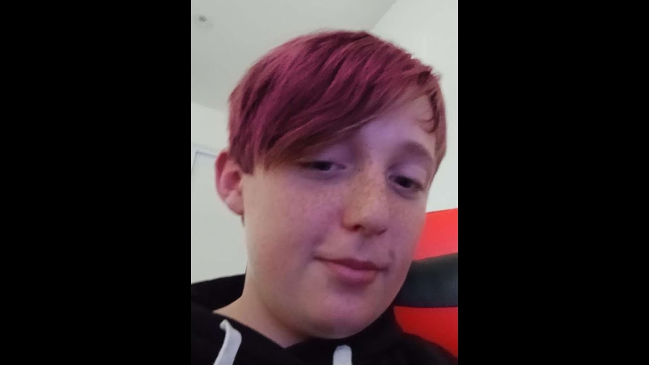 Javier davis likes his sisters - YouTube